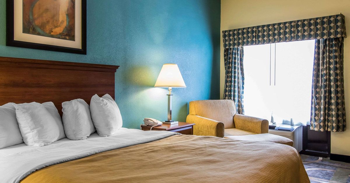 Quality Inn and Suites Memphis East from $58. Memphis Hotel Deals ...