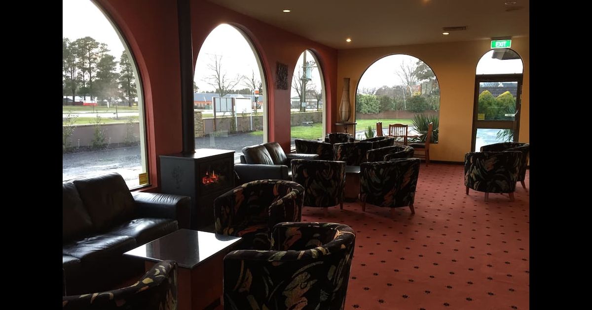 Bell Tower Inn in Ballarat, Australia from $124: Deals, Reviews, Photos ...