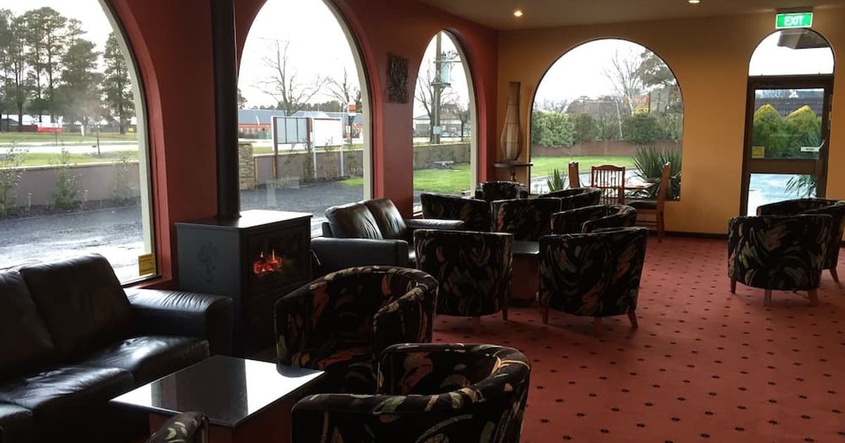 Bell Tower Inn, Ballarat | HotelsCombined