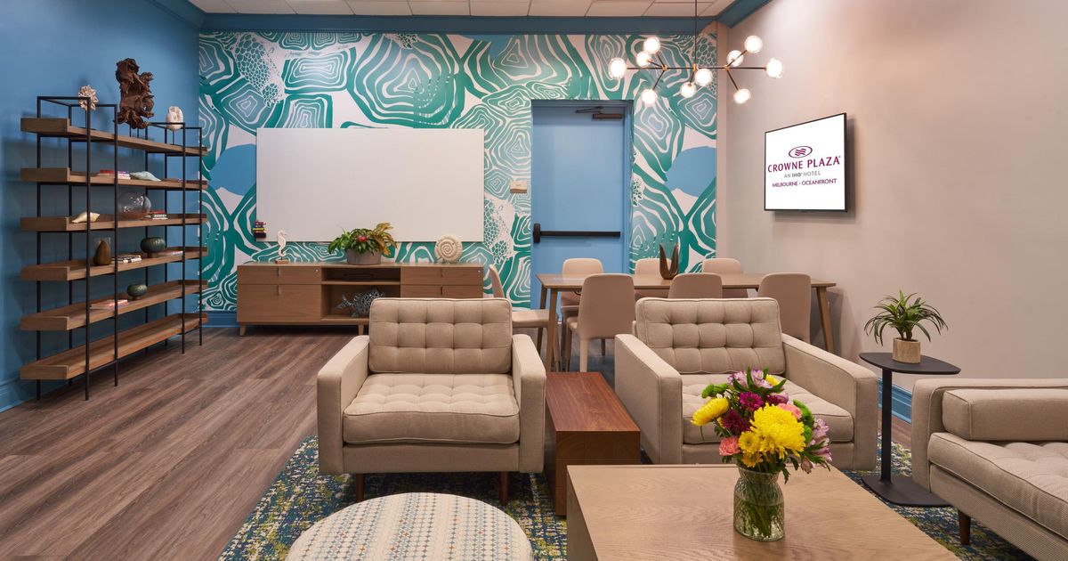 Crowne Plaza Melbourne-Oceanfront $198. Melbourne Hotel Deals & Reviews ...