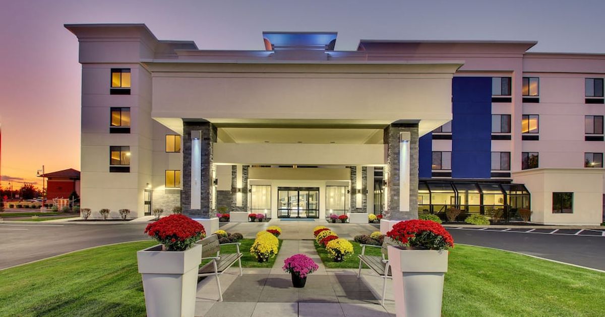 Holiday Inn Express Fishkill-Mid Hudson Valley By IHG from $93 ...