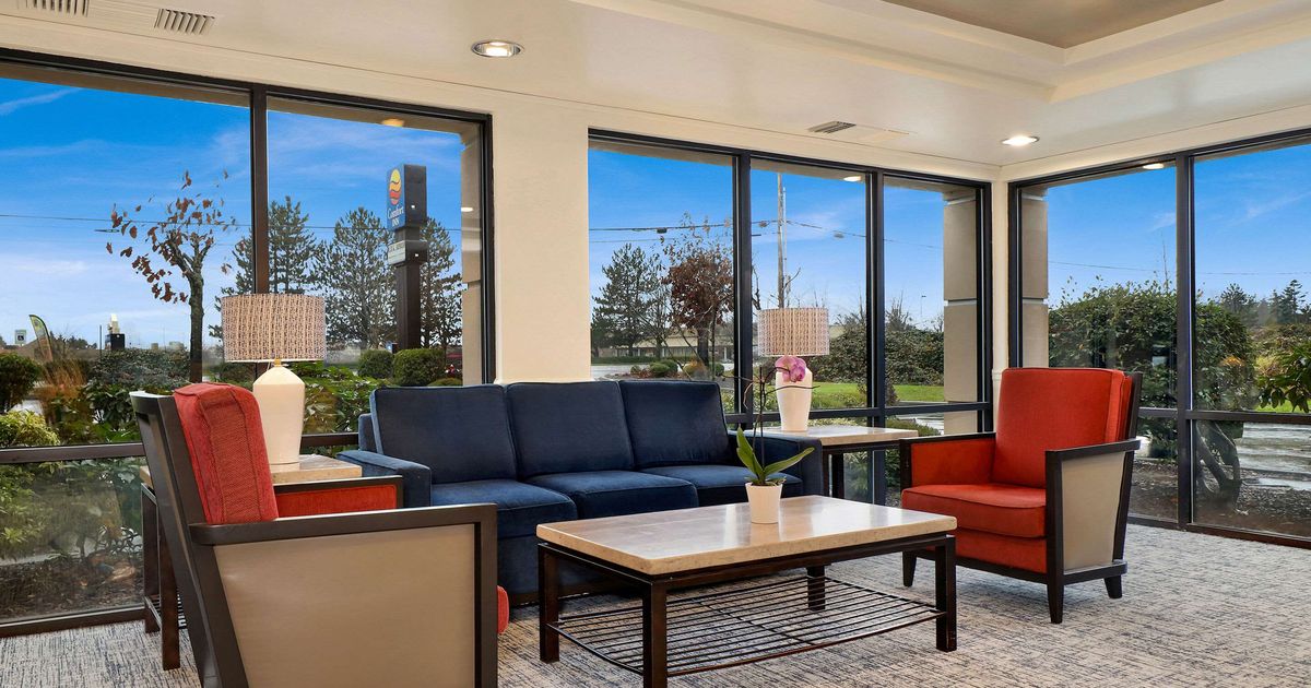 Comfort Inn Bellingham from $70. Bellingham Hotel Deals & Reviews - KAYAK