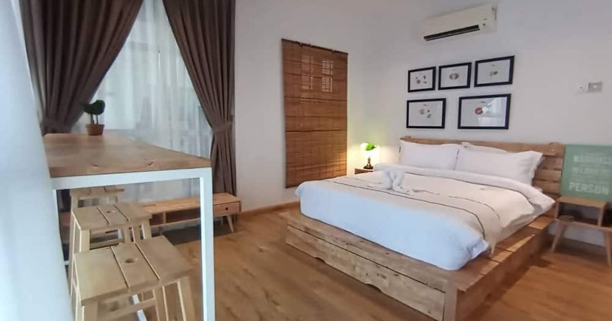 Muo Resort from $14. Muar Hotel Deals & Reviews - KAYAK