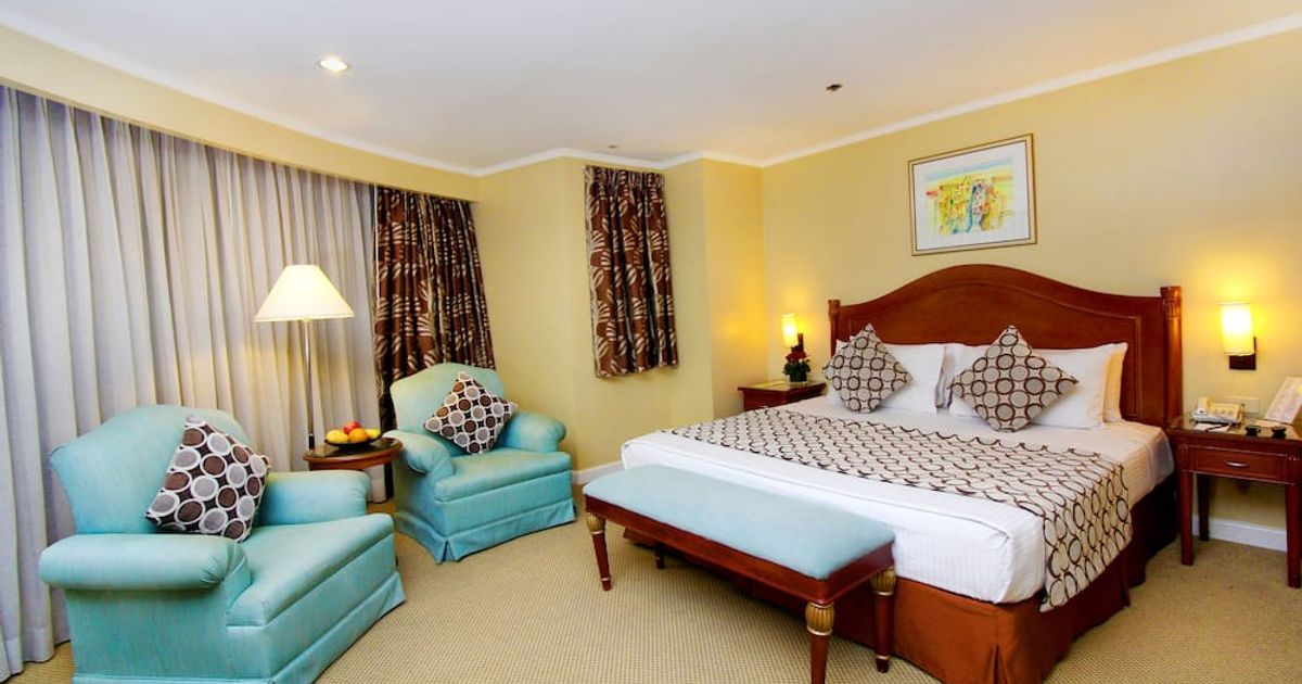 Oxford Suites Makati ab 19 €. Hotels in Makati - KAYAK