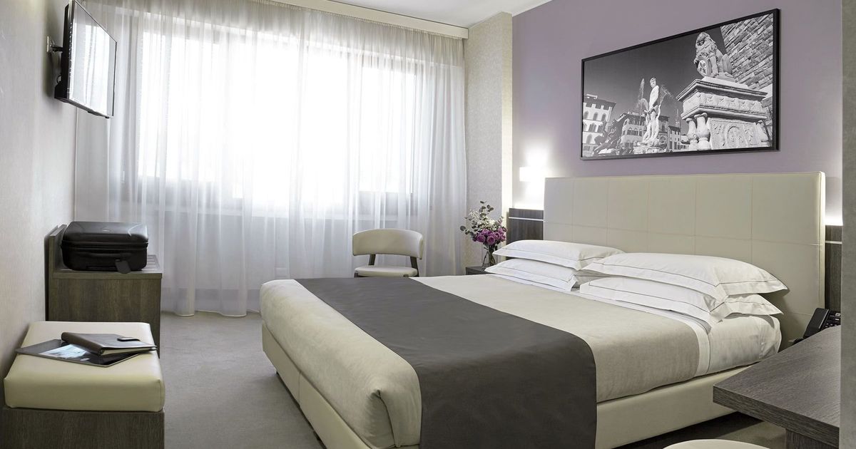 Hotel Raffaello a partir de R$ 456 (R̶$̶ ̶3̶.̶4̶9̶7̶). Hotéis em ...