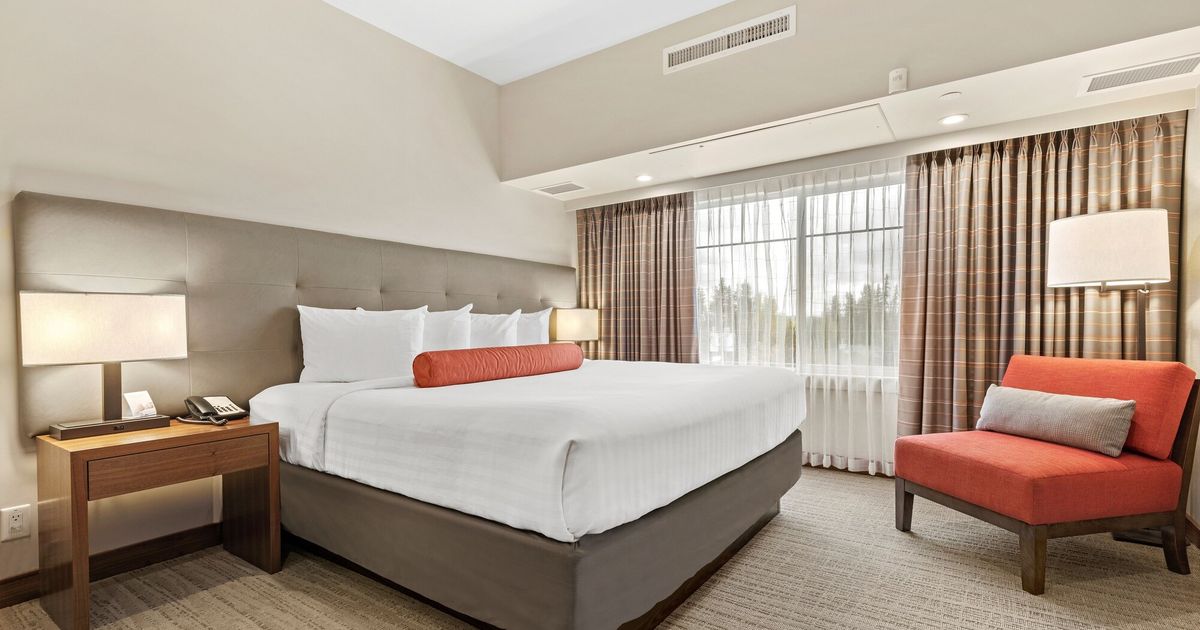 Mountain View Inn & Suites £100. Sundre Hotel Deals & Reviews - KAYAK