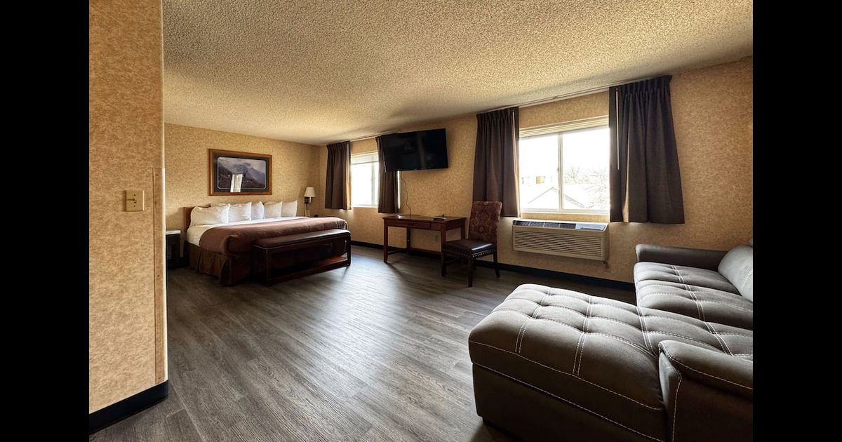 Stay Wise Inn Cedaredge in Cedaredge, the United States from $98: Deals ...