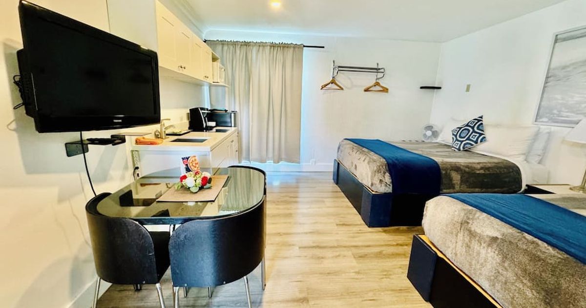 Riverside Resort & Rv Park £68. Qualicum Beach Hotel Deals & Reviews ...