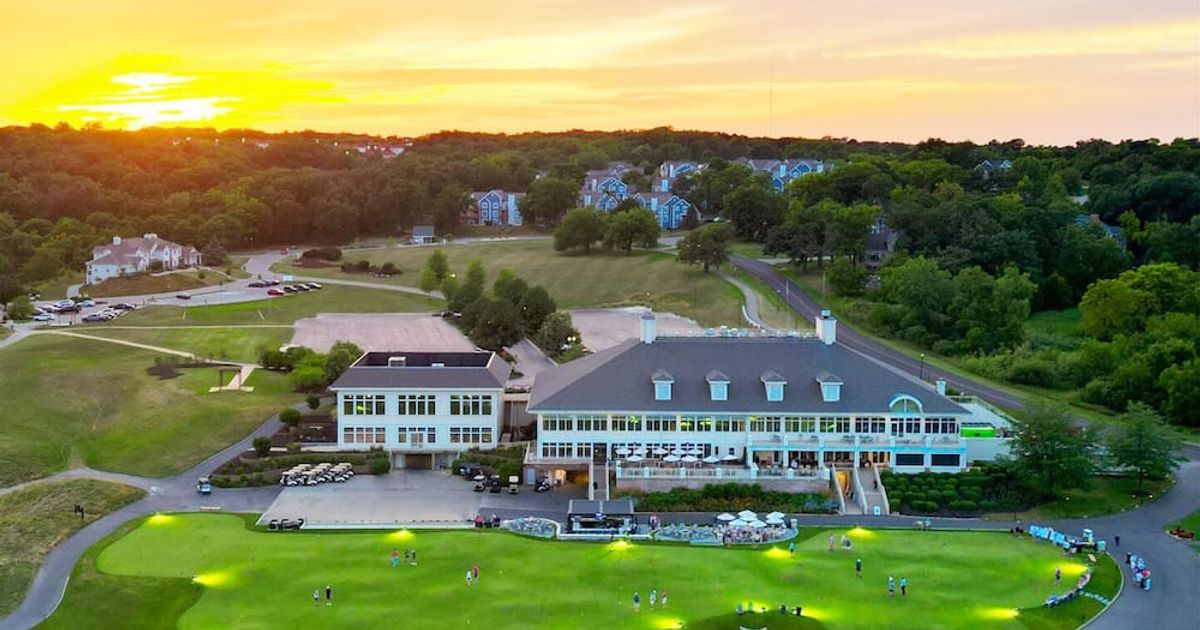 Lodge Geneva National from $105. Lake Geneva Hotel Deals & Reviews - KAYAK