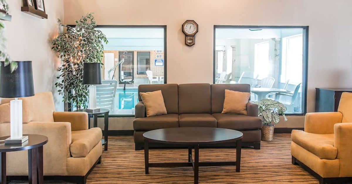 Sleep Inn & Suites Oregon - Toledo, Oregon | HotelsCombined
