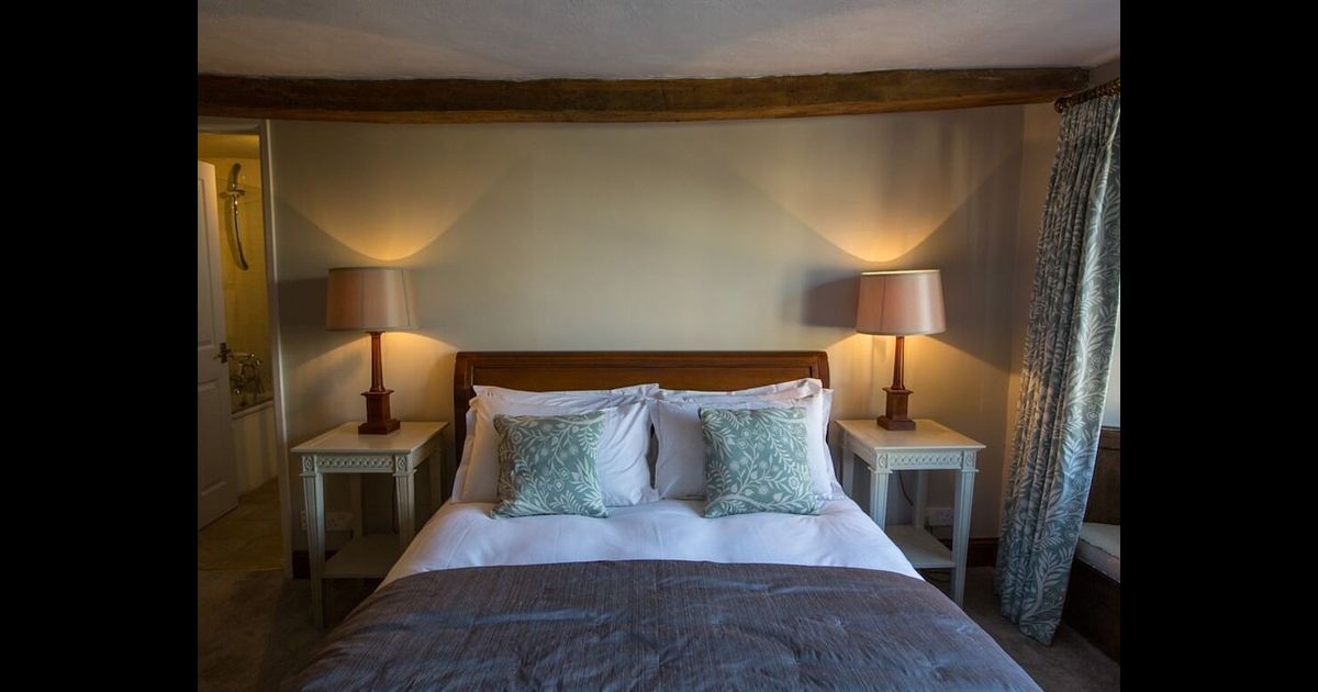 The Angel at Burford in Burford, the United Kingdom from $140: Deals ...
