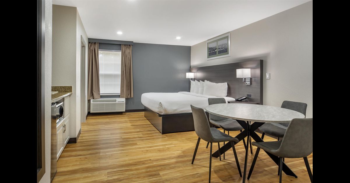 Best Western Mystic Hotel in Mystic, the United States from $102: Deals ...