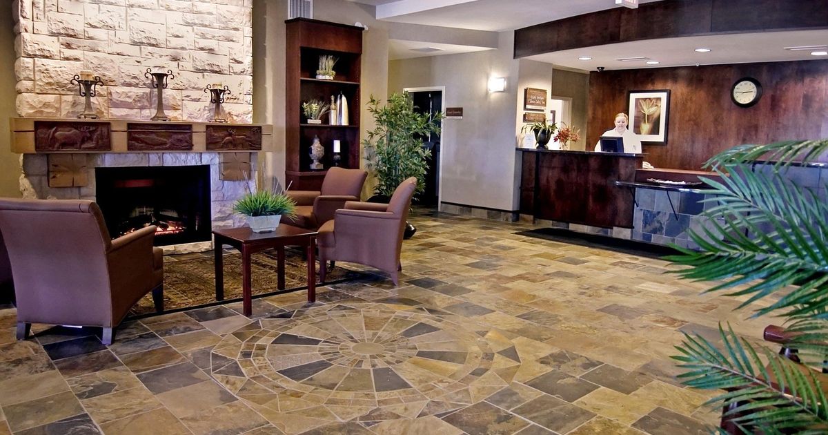 Lakeview Inns & Suites - Slave Lake ab 82 €. Hotels in Slave Lake - KAYAK