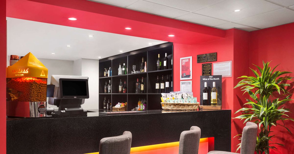 Ramada by Wyndham South Mimms M25 £36. Potters Bar Hotel Deals ...