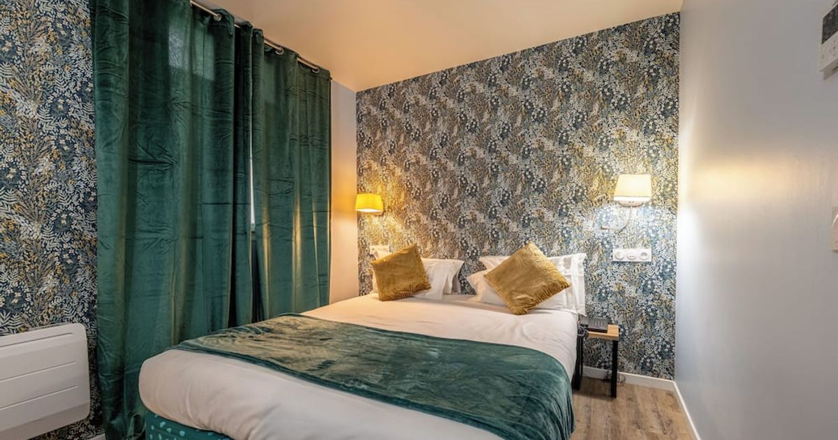 Relais Bergson $107. Paris Hotel Deals & Reviews - KAYAK