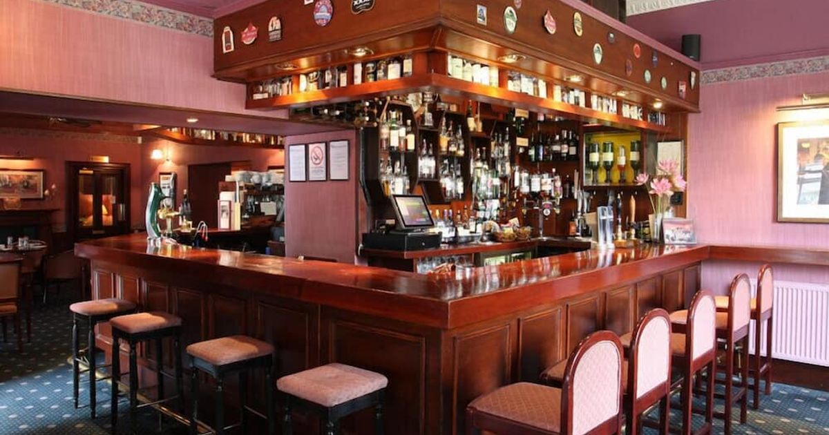 Sunninghill Hotel £144. Elgin Hotel Deals & Reviews - KAYAK