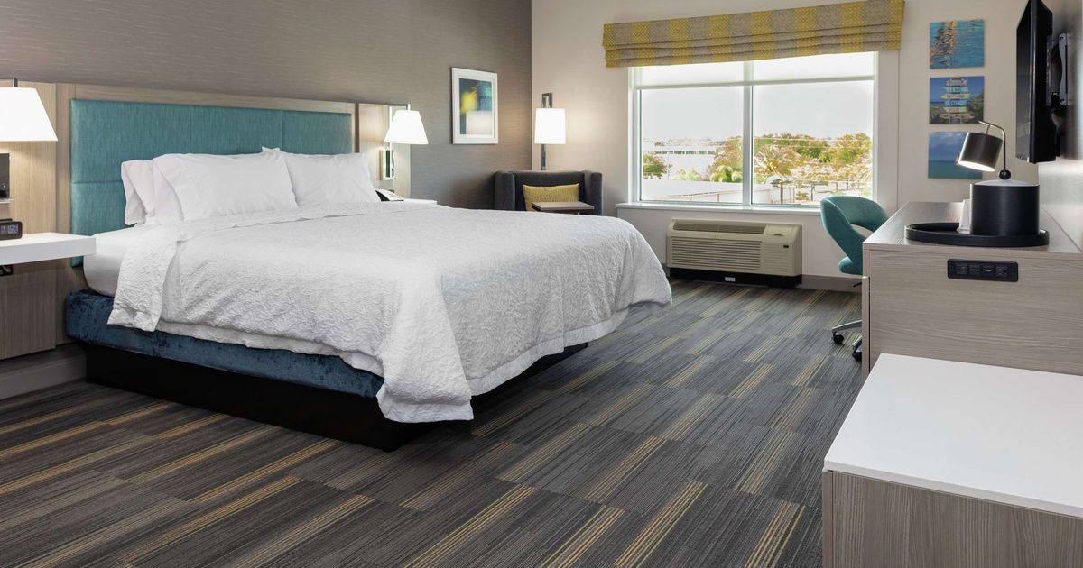 Hampton Inn by Hilton Dunedin from $113. Dunedin Hotel Deals & Reviews ...