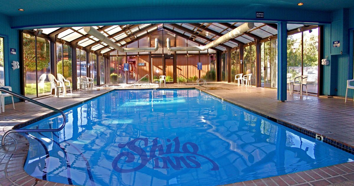 Shilo Inn Suites Hotel - Bend from $78. Bend Hotel Deals & Reviews - KAYAK