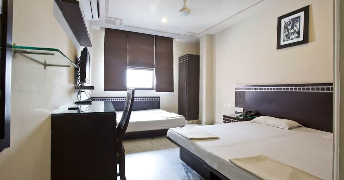 Smyle Inn £4. New Delhi Hotel Deals & Reviews - KAYAK