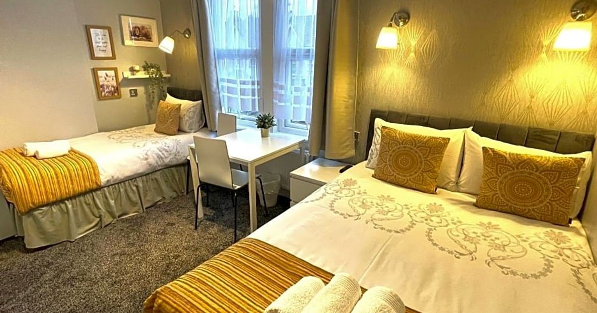 Trinity House £68. London Hotel Deals & Reviews - KAYAK