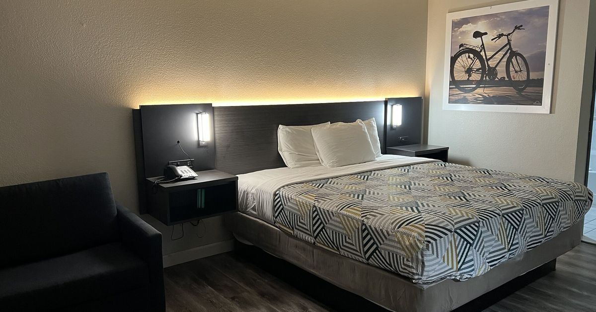 Motel 6 Tulsa, Ok - Airport from $68. Tulsa Hotel Deals & Reviews - KAYAK