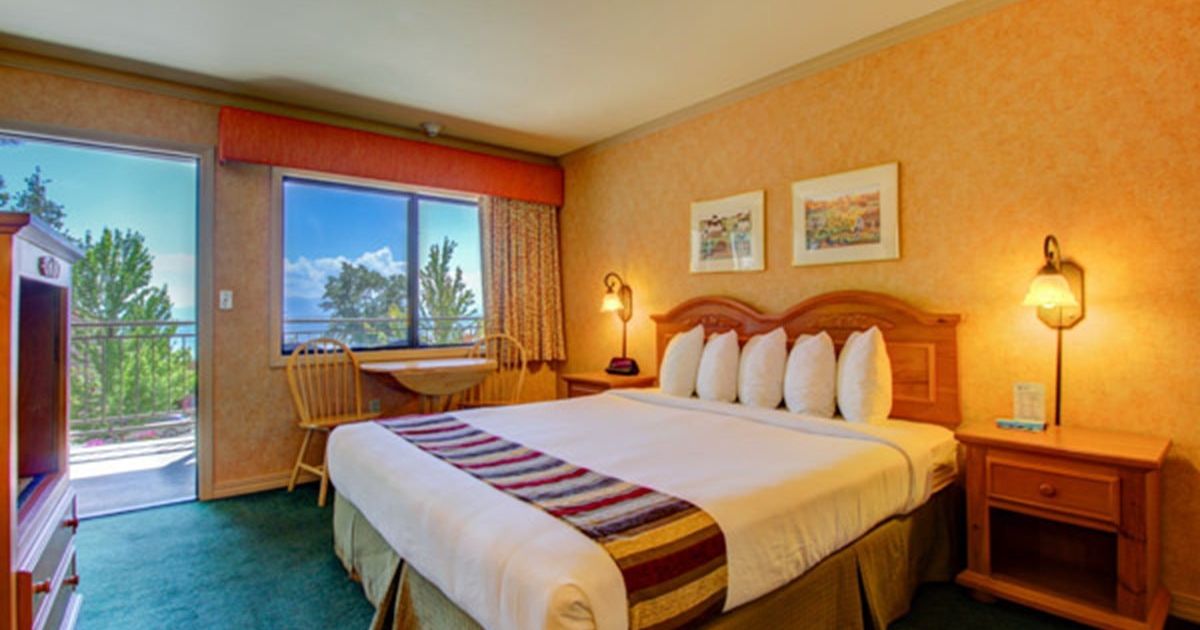 Pepper Tree Inn £46. Tahoe City Hotel Deals & Reviews - KAYAK