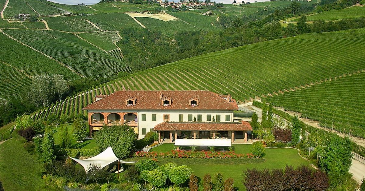 Cascina Baràc from $117. Alba Hotel Deals & Reviews - KAYAK