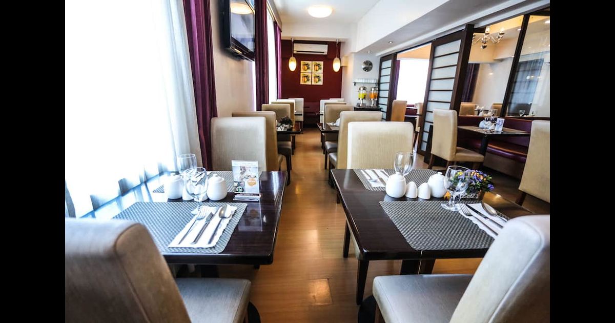 The Malayan Plaza Hotel in Manila, the Philippines from $32: Deals ...