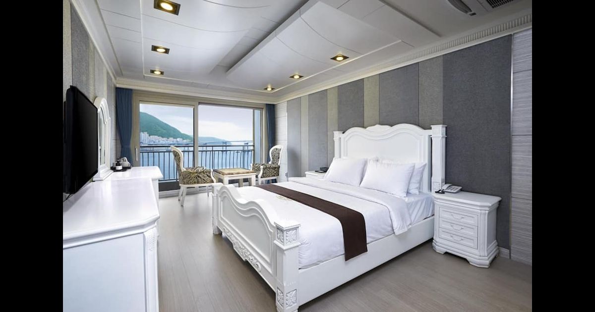 Busan Beach Hotel Busan Songdo in Busan, South Korea from $36: Deals ...