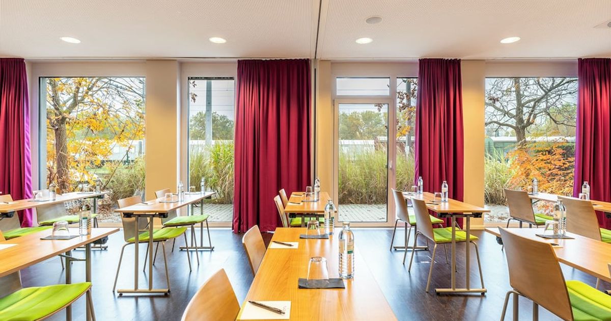 Plaza Inn Graz £50. Graz Hotel Deals & Reviews - KAYAK