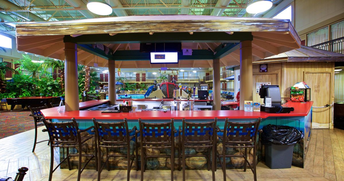 Holiday Inn Fargo By IHG from $89. Fargo Hotel Deals & Reviews - KAYAK