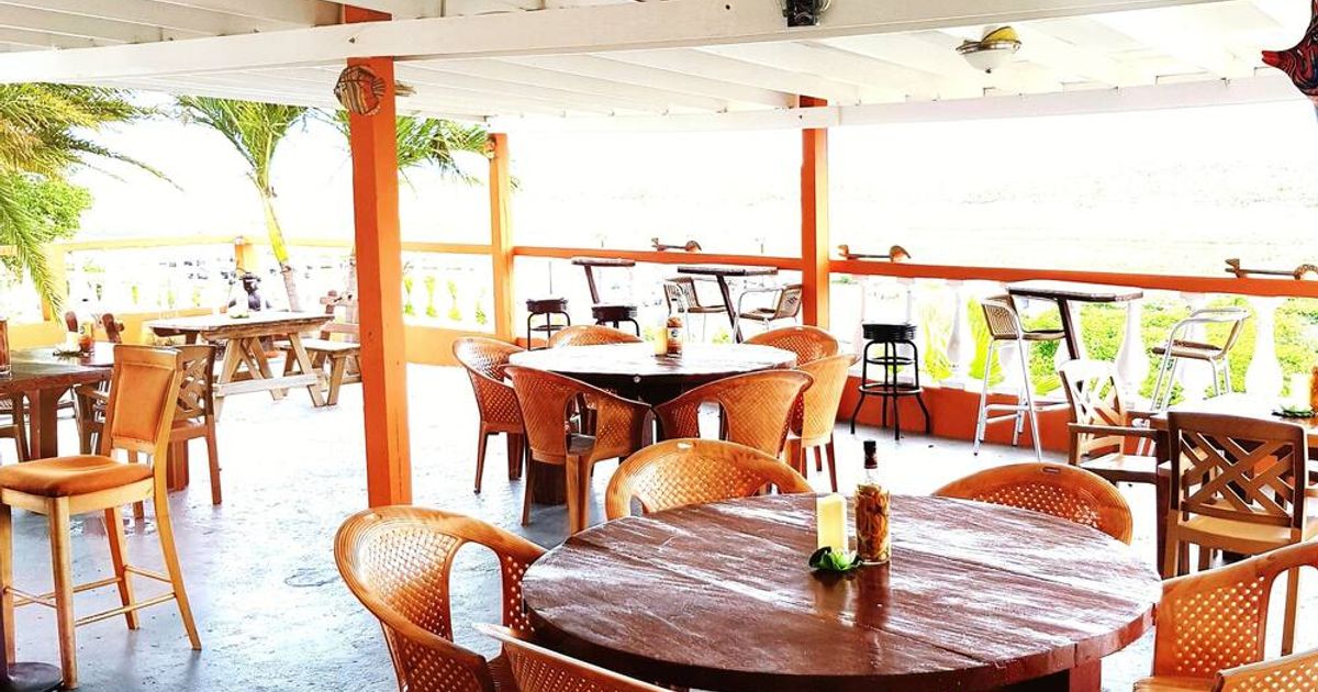 Sunset Ridge Hotel from $204. Providenciales Hotel Deals & Reviews - KAYAK