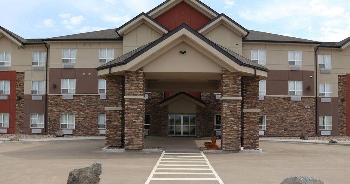 Prairie Moon Inn & Suites Macklin from $122. Macklin Hotel Deals ...