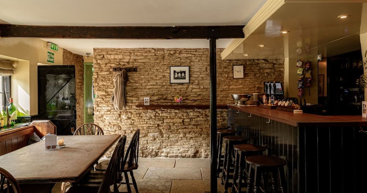 The Bell Inn from $121. Lechlade Hotel Deals & Reviews - KAYAK