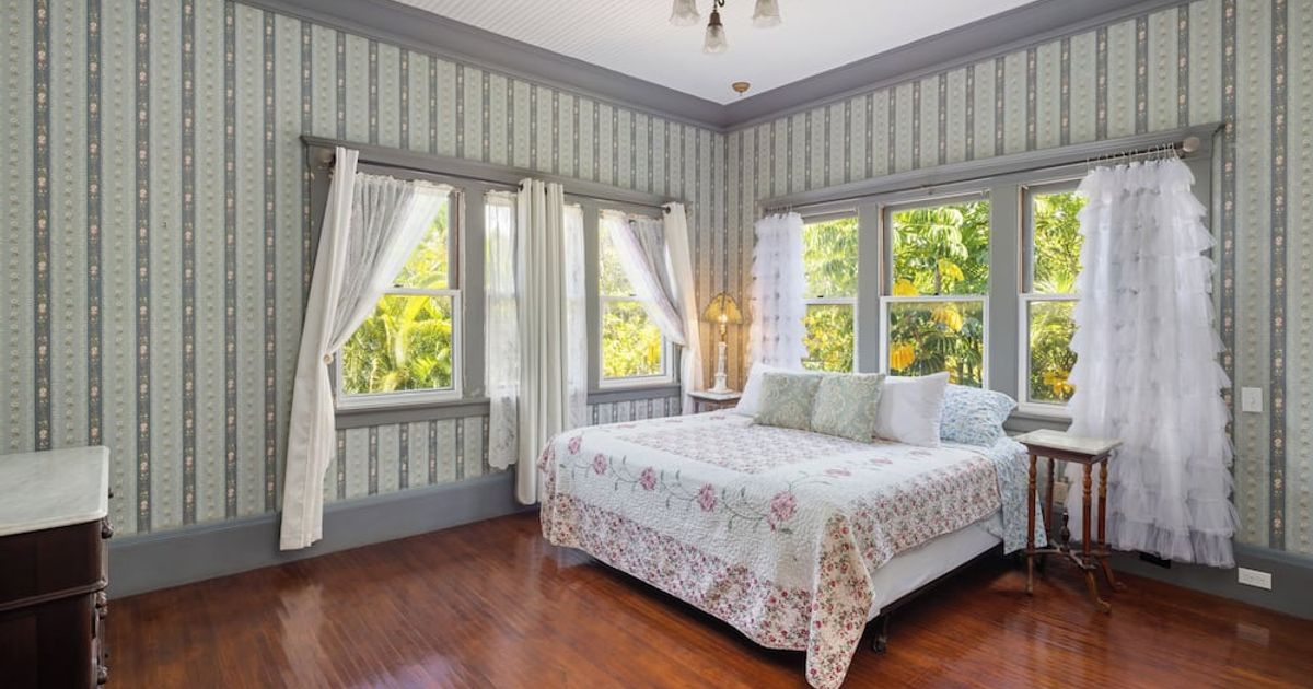 Manoa Valley Inn from $208. Honolulu Hotel Deals & Reviews - KAYAK