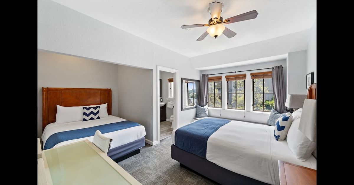 College Inn Hotel in Seattle, the United States from $102: Deals ...