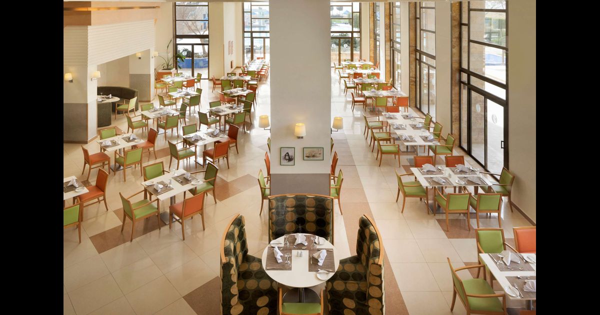 Ramada Resort by Wyndham Dead Sea in Sweimeh, in Jordanien ab 57 ...