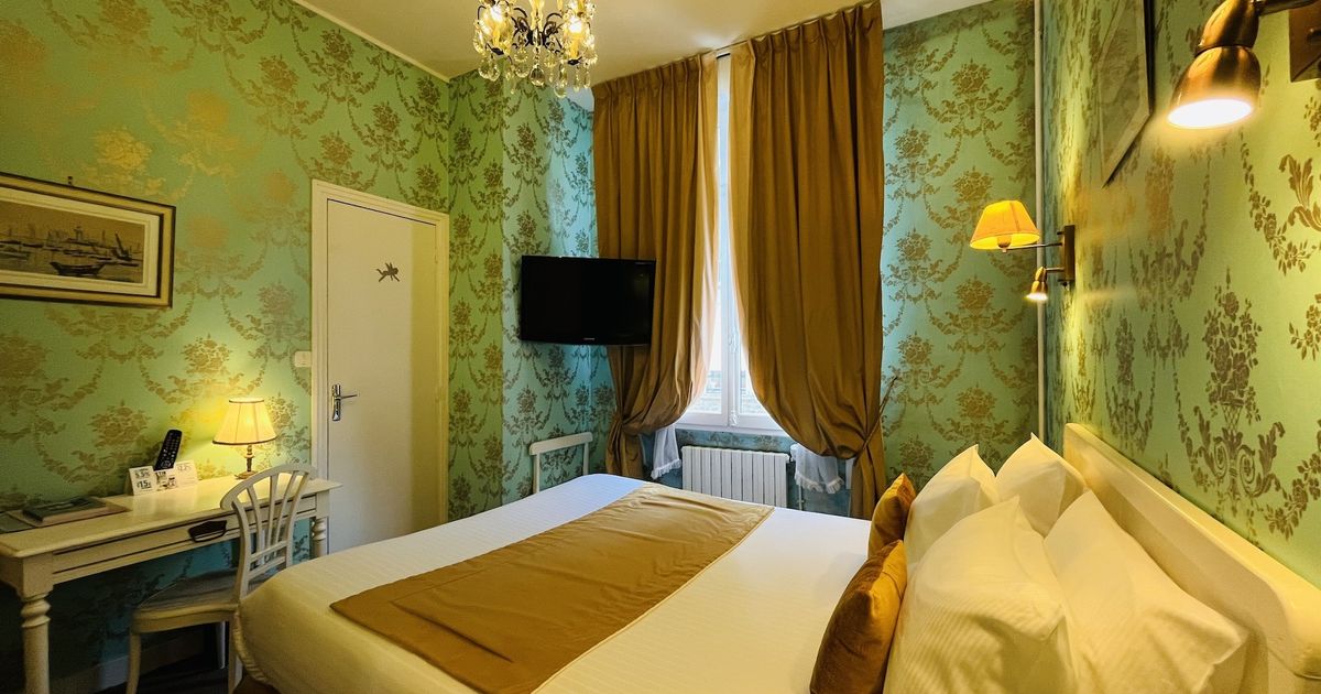 Hôtel-Restaurant Printania from $118. Dinard Hotel Deals & Reviews - KAYAK