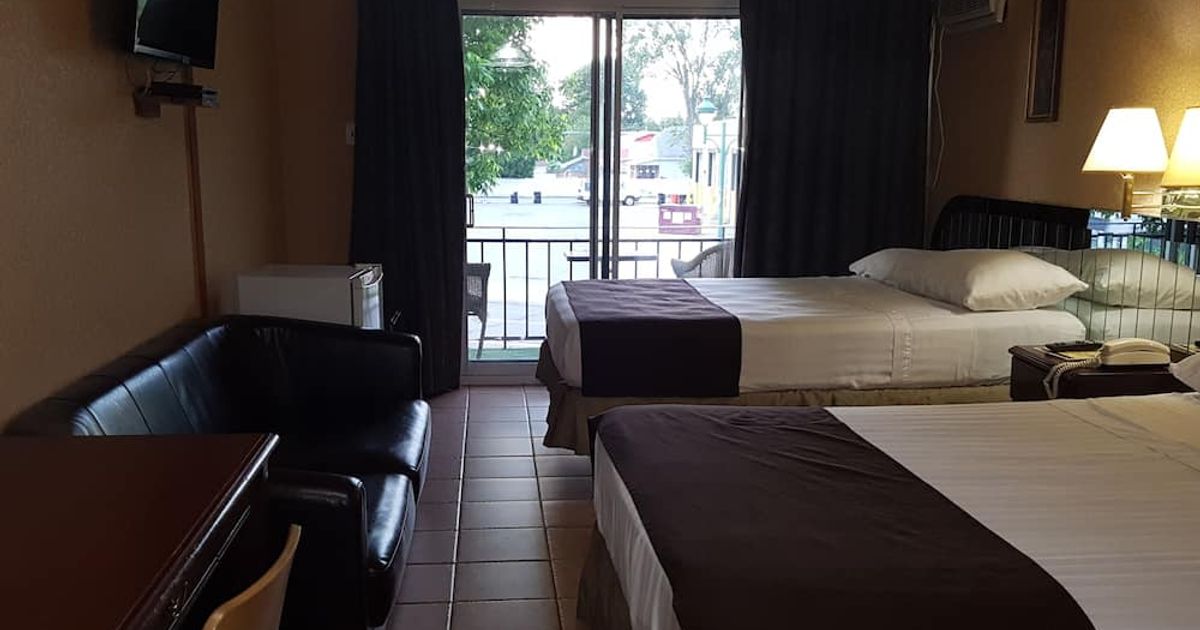 Chomedey Inn from $60. Laval Hotel Deals & Reviews - KAYAK