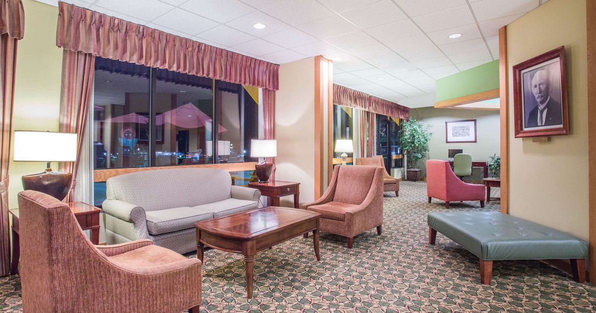 Days Inn & Suites by Wyndham Sutton Flatwoods from $97. Sutton Hotel ...