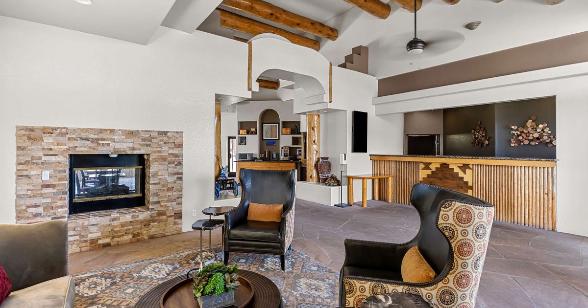 Best Western Apache Junction Inn from $114. Apache Junction Hotel Deals ...