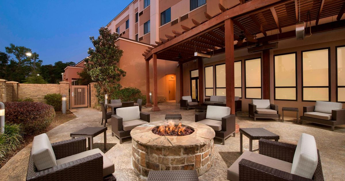 Courtyard by Marriott Tyler from $98. Tyler Hotel Deals & Reviews - KAYAK