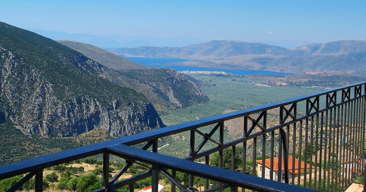 Pan Hotel desde 48 €. Hoteles en Delphi - KAYAK