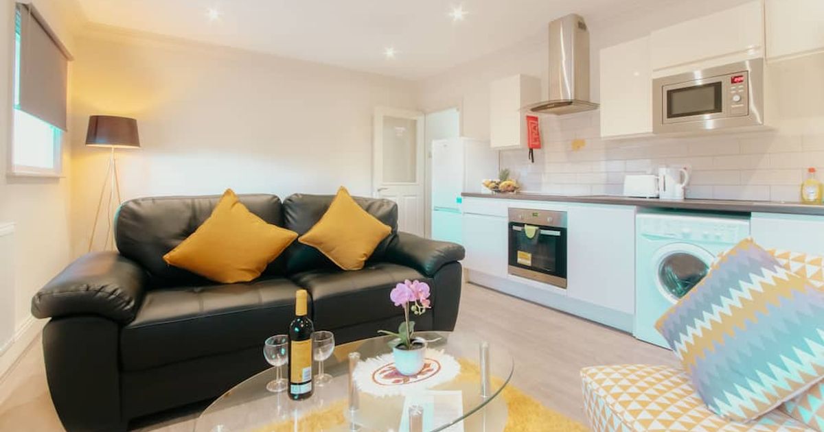 Spacesavers £45. Sheffield Hotel Deals & Reviews - KAYAK