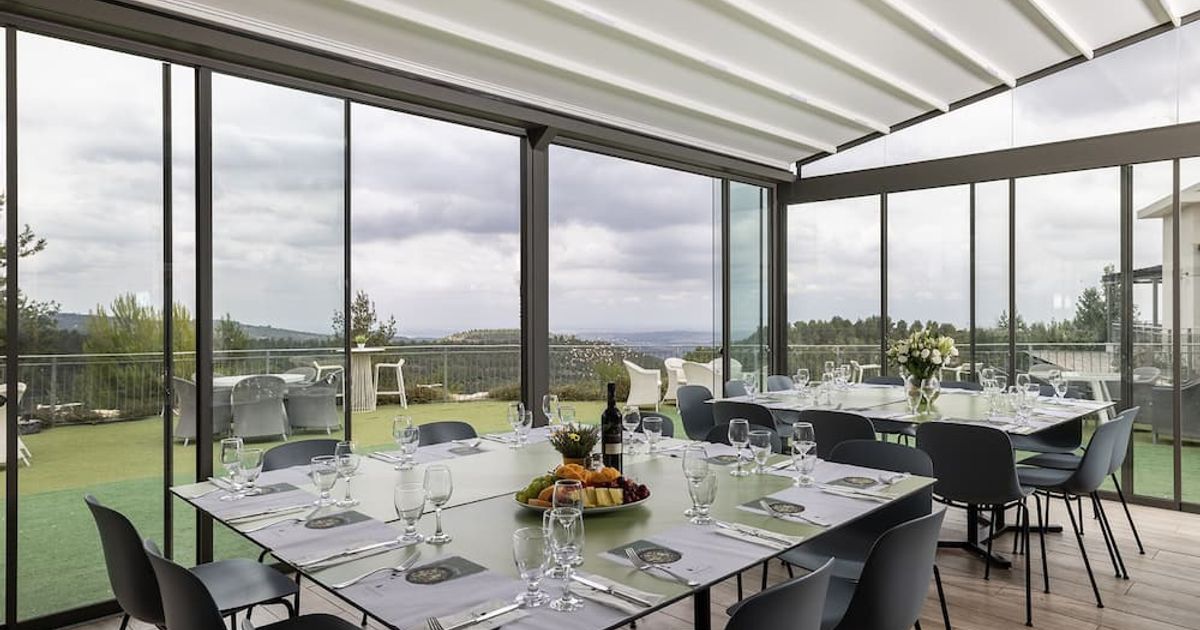 C Hotel Neve Ilan a partir de R$ 953 (R̶$̶ ̶1̶.̶6̶6̶8̶). Hotéis em ...