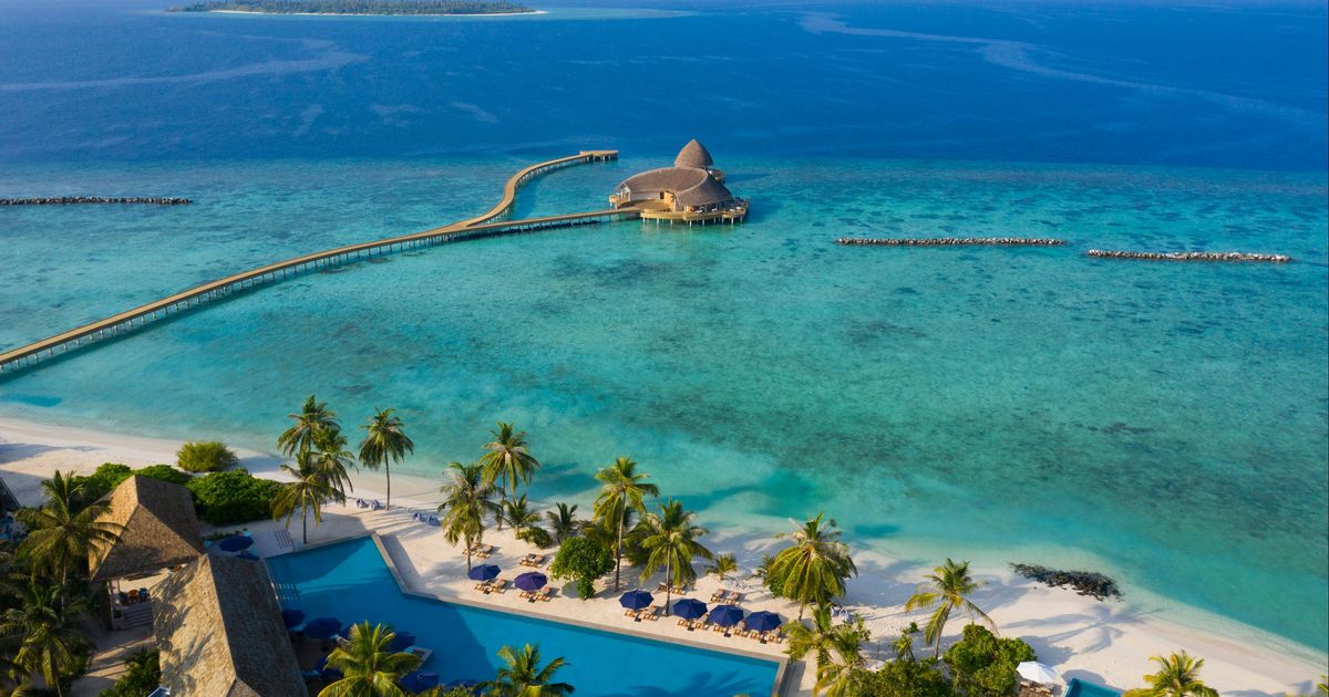 Emerald Faarufushi Resort & Spa from $782. Ifuru Hotel Deals & Reviews ...