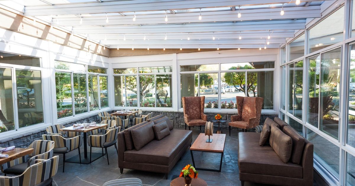 Hotel Indigo Napa Valley By IHG from $106. Napa Hotel Deals & Reviews ...