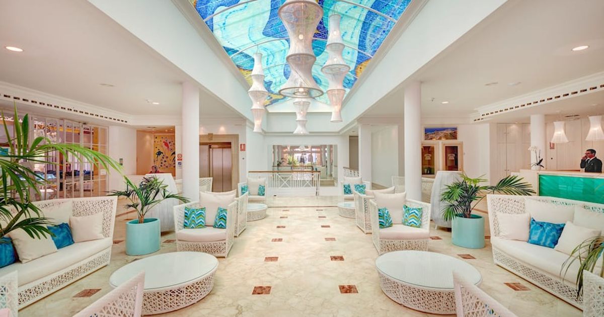 Grupotel Club Turquesa Mar à partir de 80 €. Hôtels à Ciutadella de ...