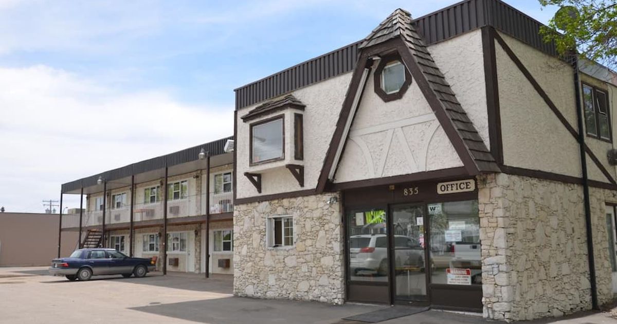 Coachman Inn from $55. Regina Hotel Deals & Reviews - KAYAK