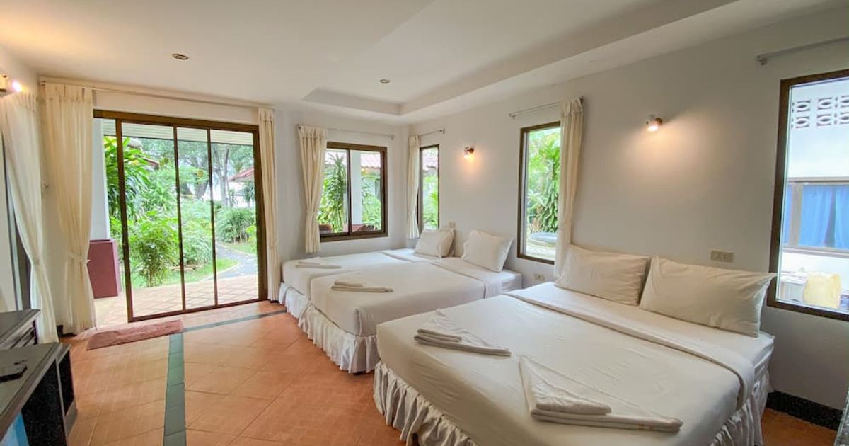 Samui Honey Backpacker Bungalow from $38. Ko Samui Hotel Deals ...